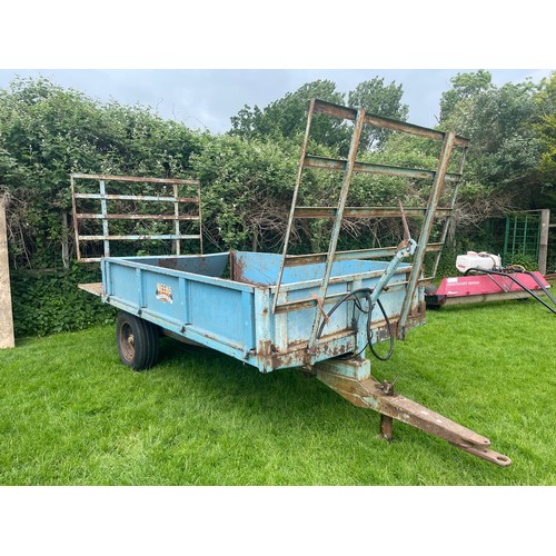 Weeks 3 ton tipping trailer with extensions