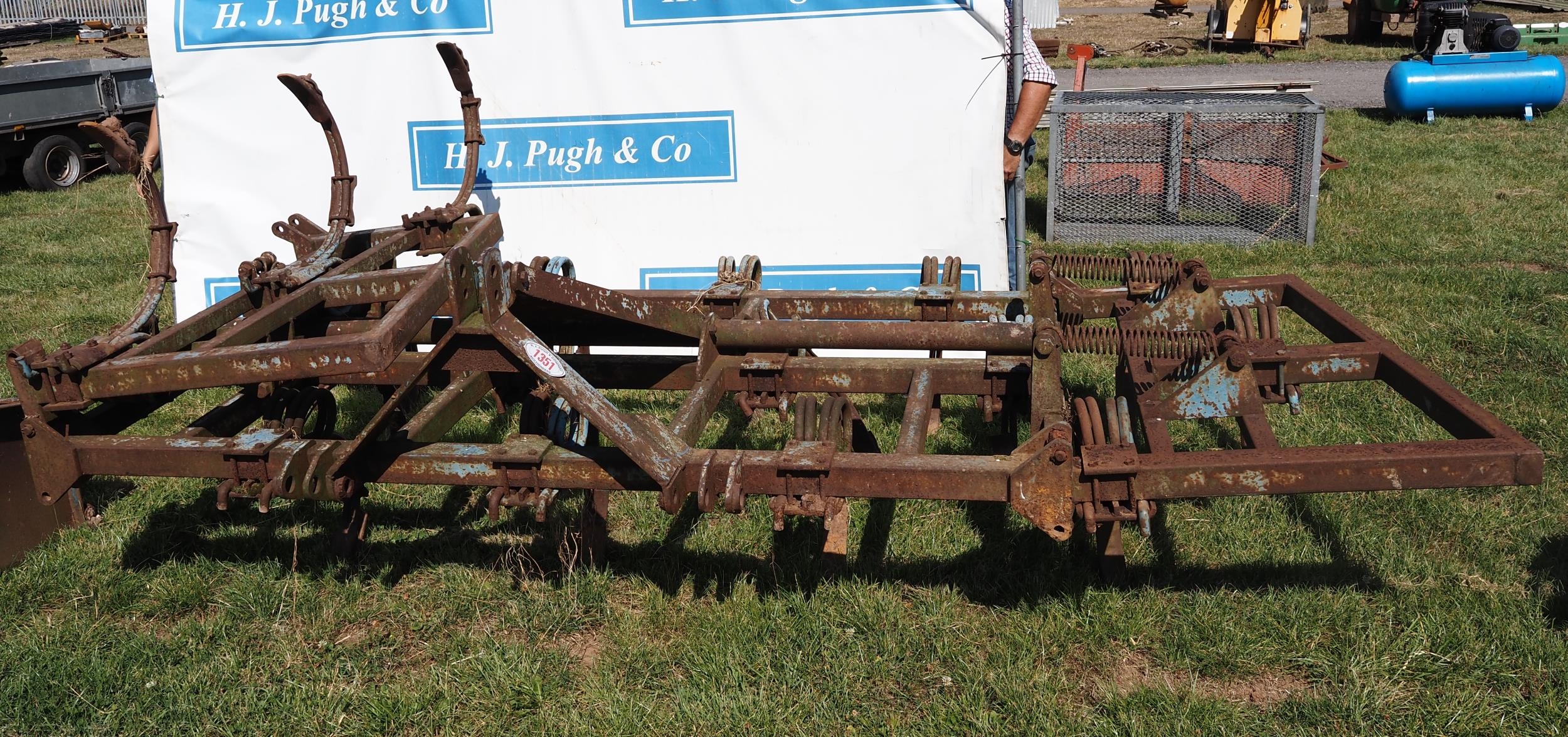 Parmiter folding spring tines