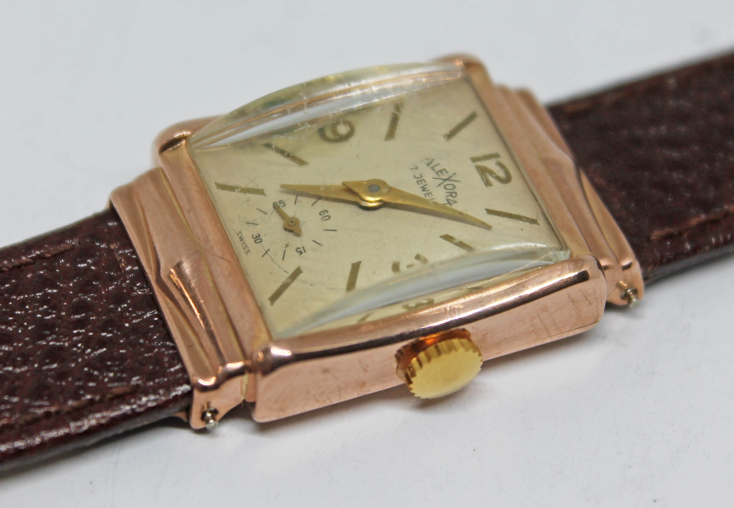 A vintage 14k gold Emerson Watch Co art deco style wristwatch, the dial ...
