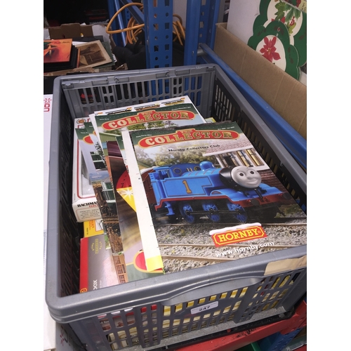 A box of empty railway train boxes - for carriages, engines,... | Barnebys