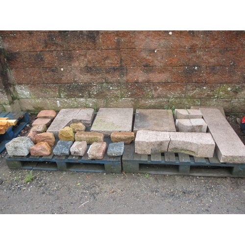 Assorted faced granite corbels, lintels, plinths and buildin... | Barnebys
