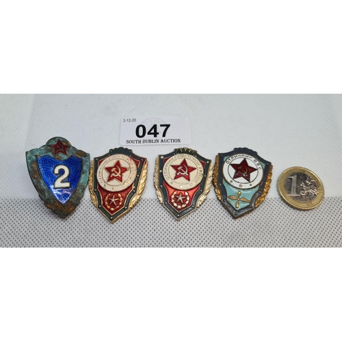 4 Soviet Badges inc one from WW2 and 3 other vintage exmaples.