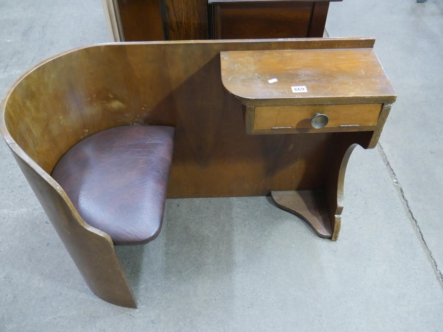 RETRO TELEPHONE SEAT