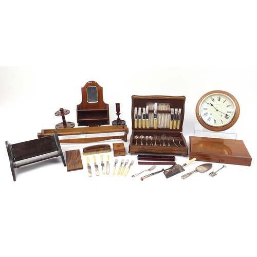 Sundry items including a circular wooden wall clock, extendi... | Barnebys