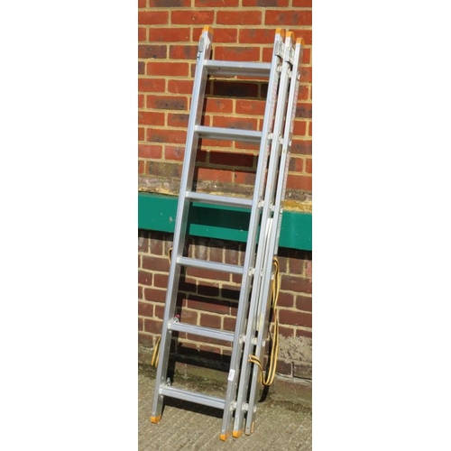 Workzone Extending Aluminium 3 Piece Ladder | Barnebys