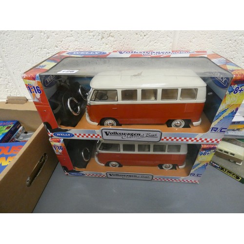 Two Welly Volkswagen classic bus remote control vans, boxed. | Barnebys