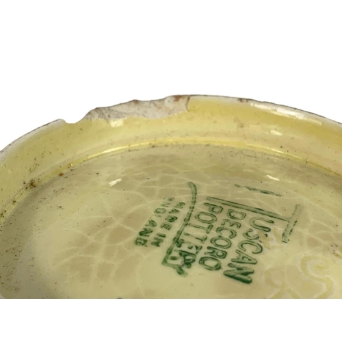 Tuscan Decoro Pottery bowl. Circa 1930. 258/725. 21.5 x 6.5cm